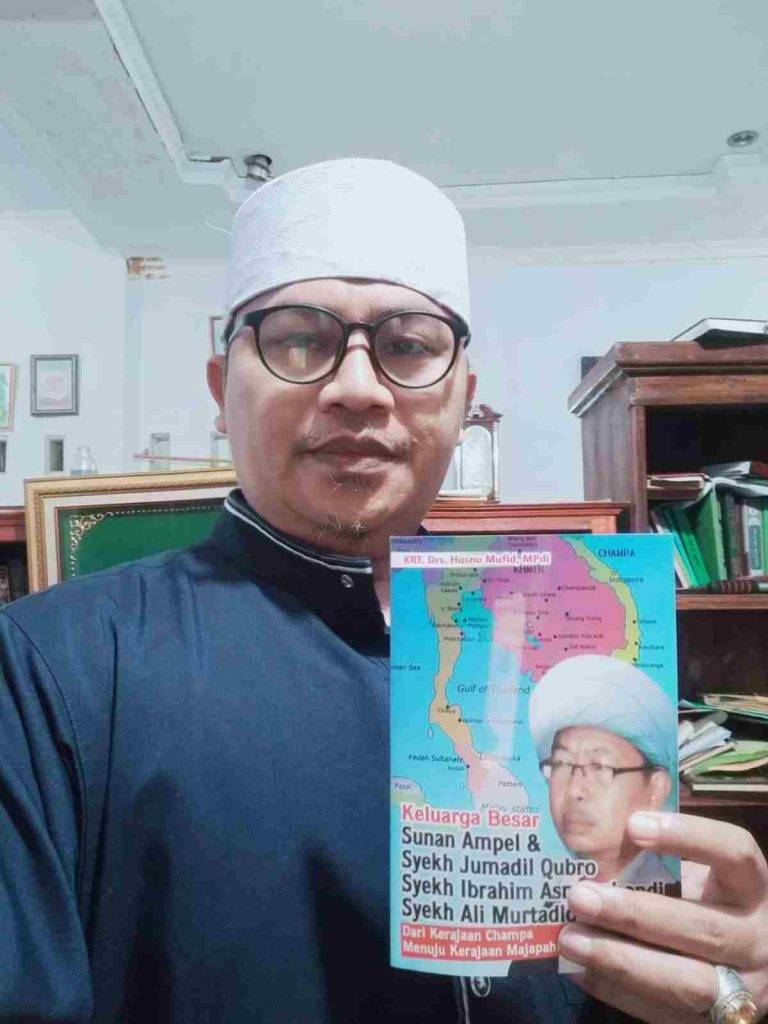KH. Imadudin Usman Al Bantani : Buku Sunan Ampel Bermanfaat Masyarakat ...